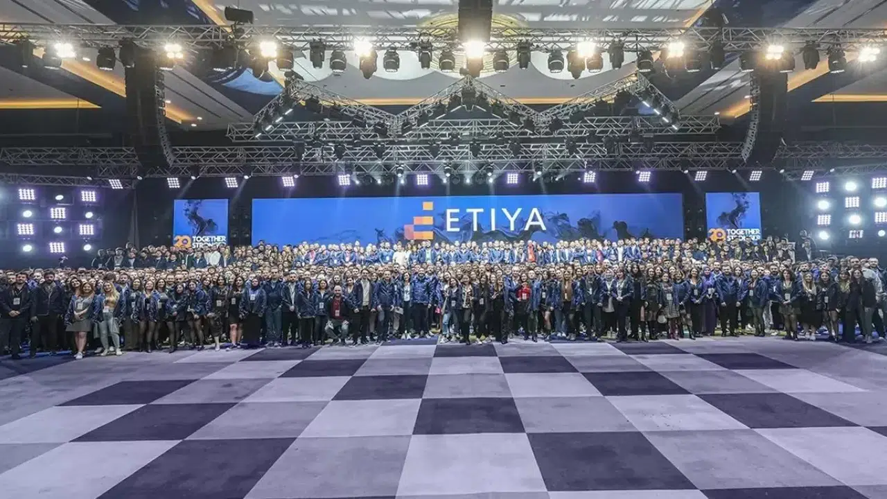 Etiya, Gartner'ın 2025 Raporunda Yer Alan İlk Türk Şirketlerinden Biri ...